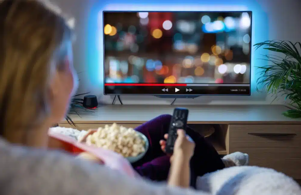 Screen Mirroring คืออะไร มีขั้นตอนการเชื่อมต่ออย่างไรบ้าง